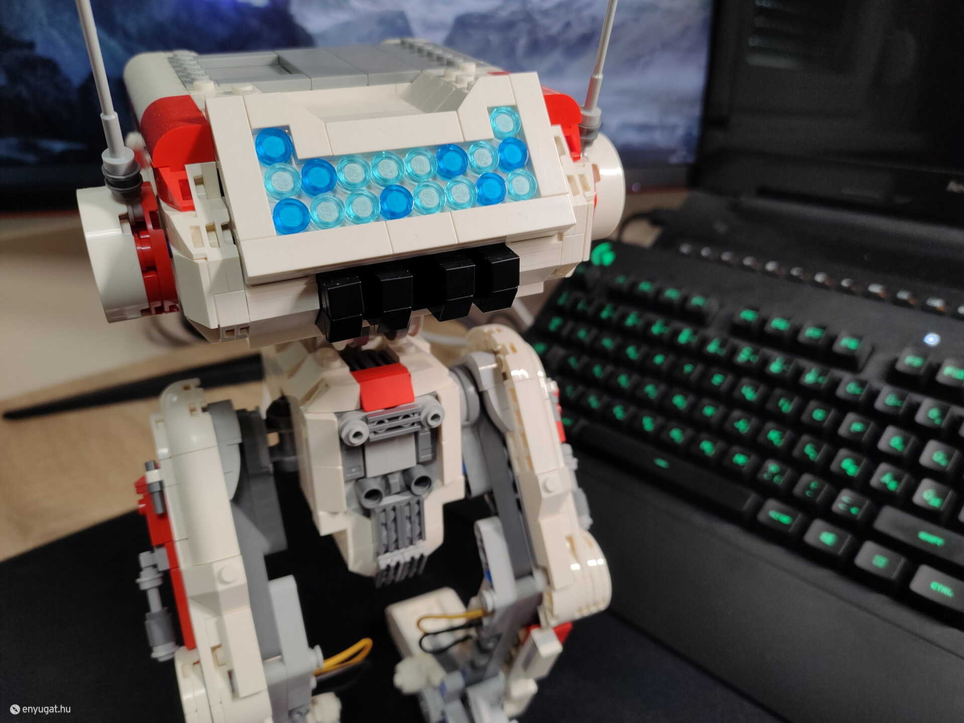 A Boganó bolygóról egyenesen az asztalunkra: összeraktuk a LEGO BD-1 ...