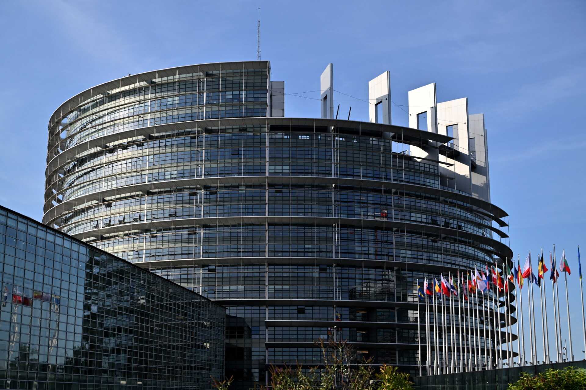 Milliókat költött az EU olyan projektekre, amik sértik a saját alapértékeit