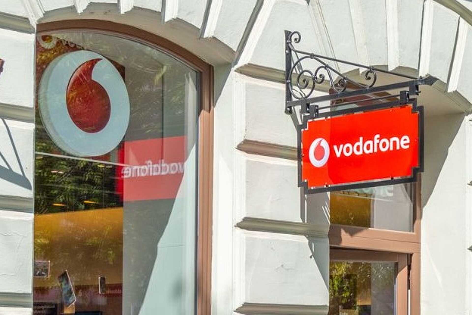 Eltűnhet a Vodafone kínálatából a Sport 1 és a TV Paprika, valamint ...