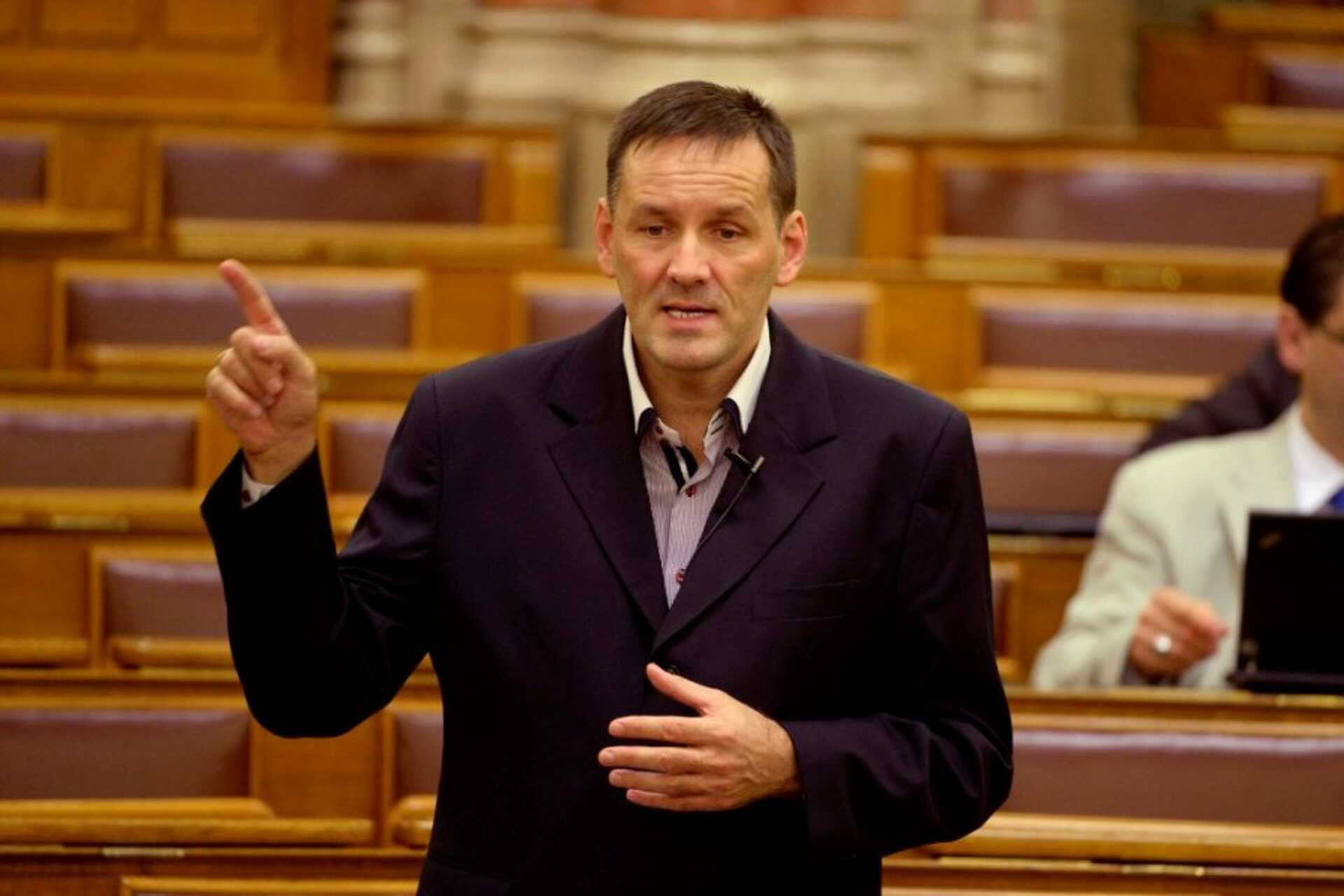 Volner János a Magyar Gárda, a Jobbik és a Mi Hazánk után a ...