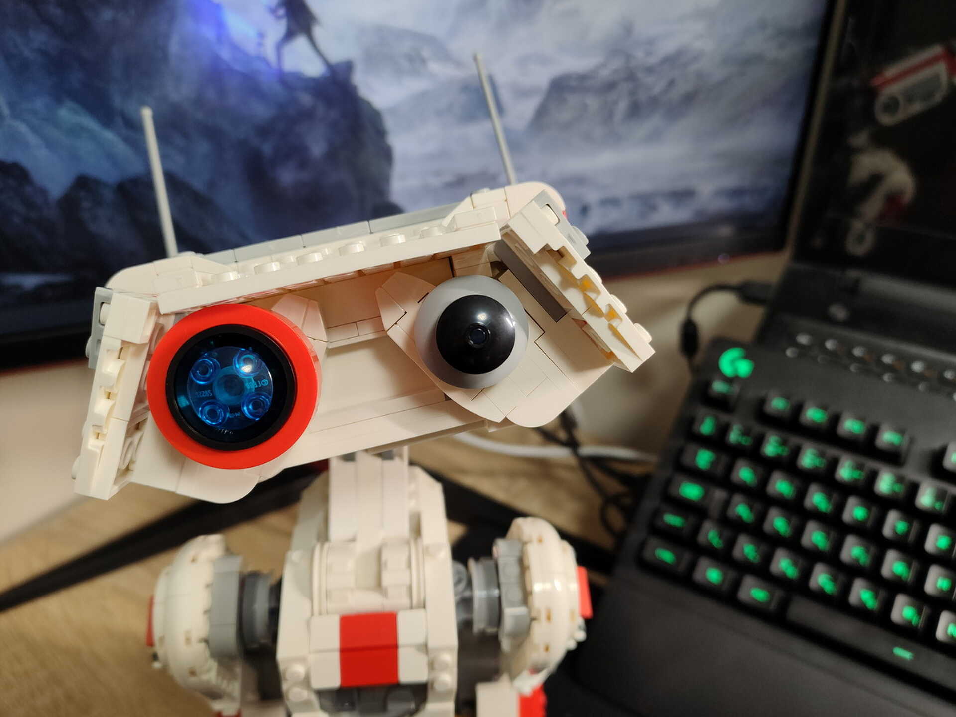 A Boganó bolygóról egyenesen az asztalunkra: összeraktuk a LEGO BD-1 ...