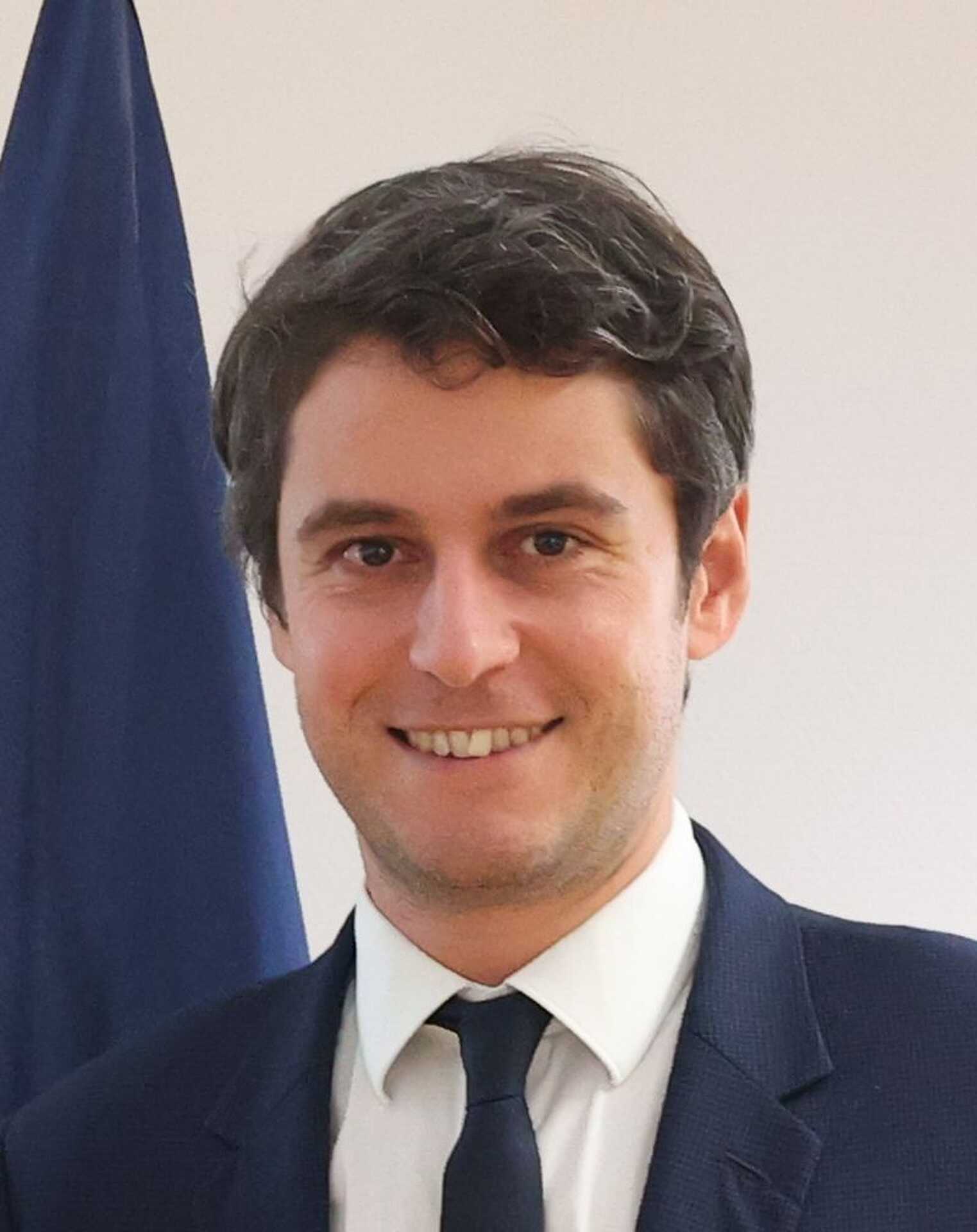 Gabriel Attal az új francia miniszterelnök, aki nyíltan vállalja, hogy ...